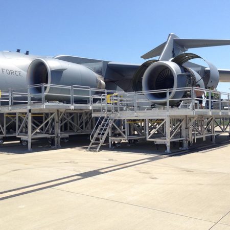 UH-60 Stands – HHI